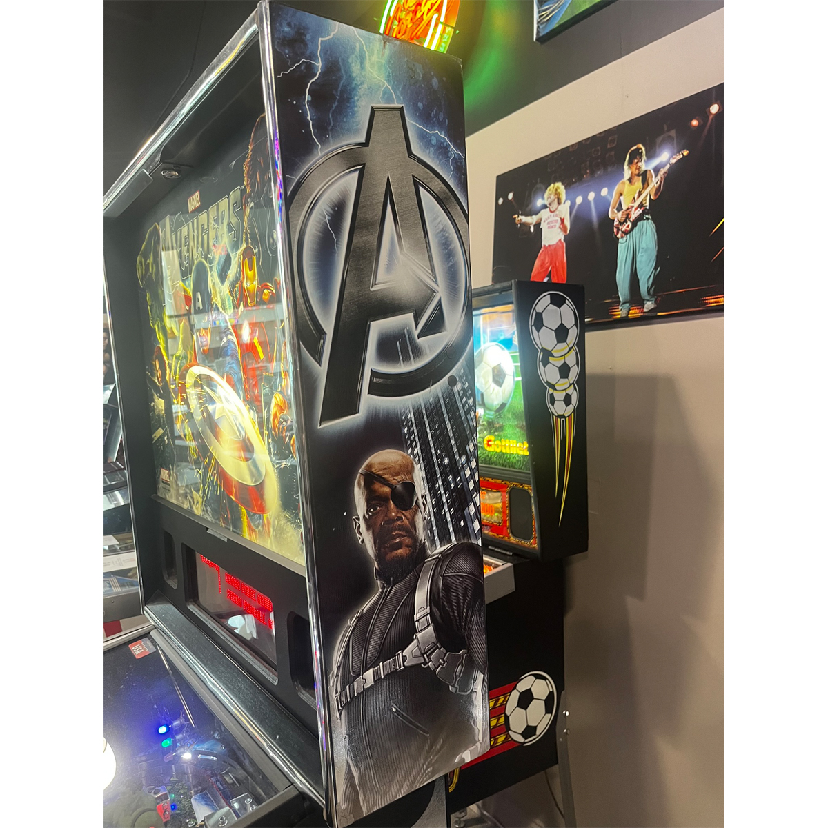 Marvel Avengers Pinball Machine - Elite Home Gamerooms