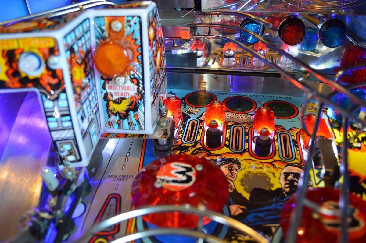Lethal Weapon 3 Pinball Machine - Elite Home Gamerooms