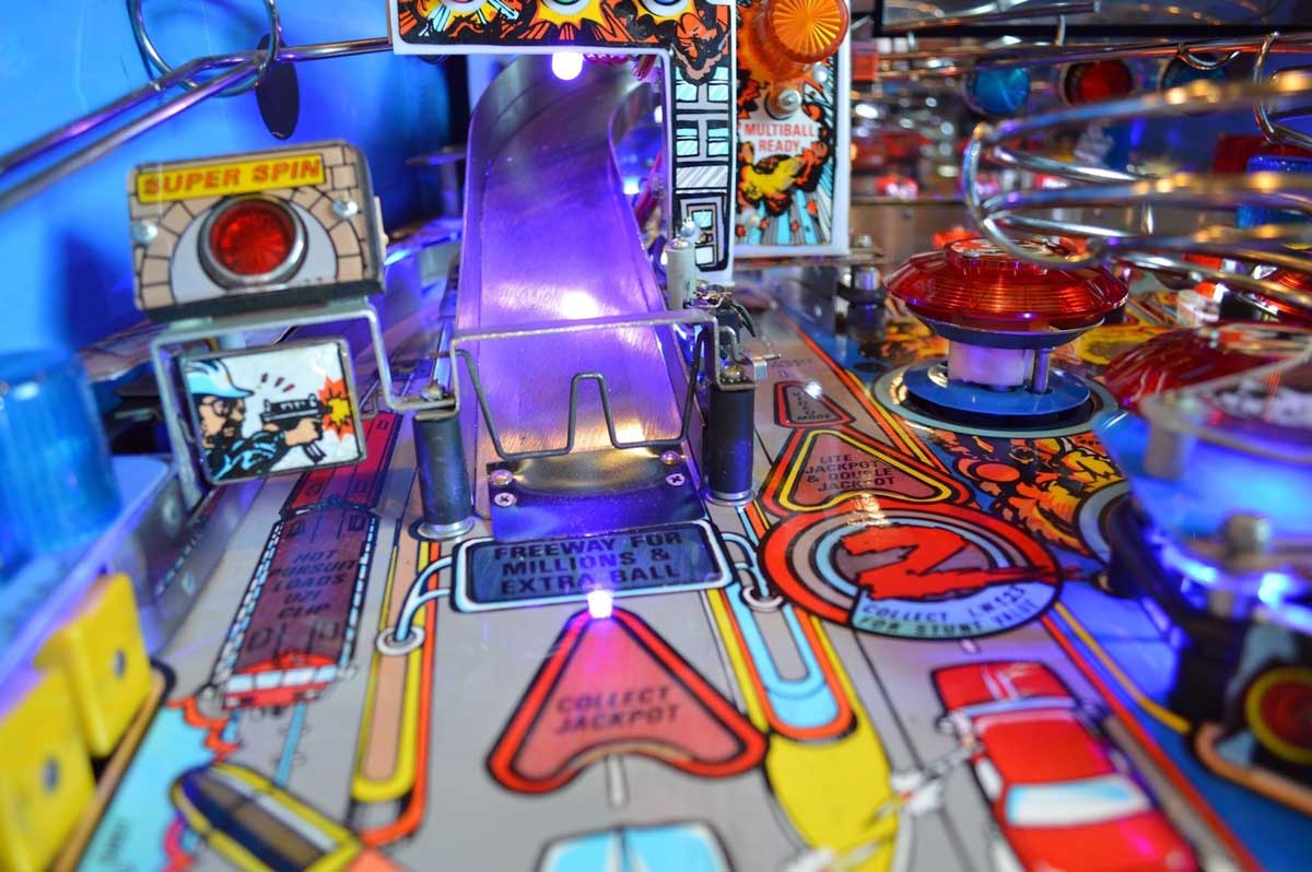 Lethal Weapon 3 Pinball Machine - Elite Home Gamerooms