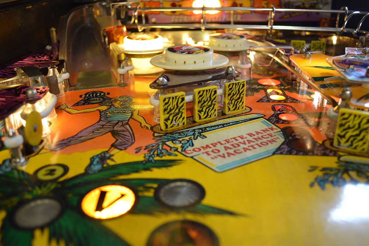 Spring Break Pinball Machine - Elite Home Gamerooms