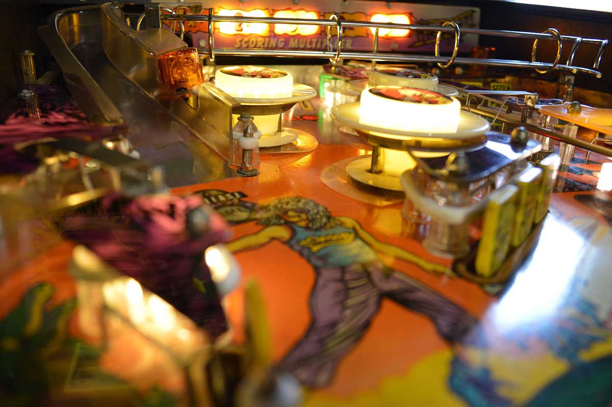 Spring Break Pinball Machine - Elite Home Gamerooms