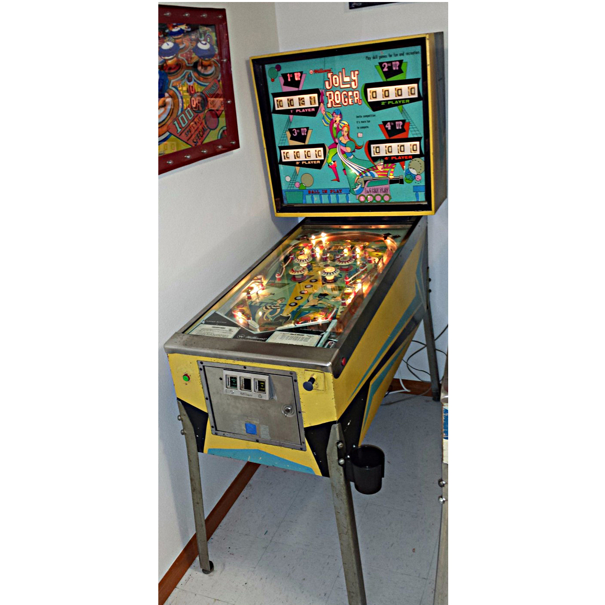 Jolly Roger Pinball Machine - Elite Home Gamerooms