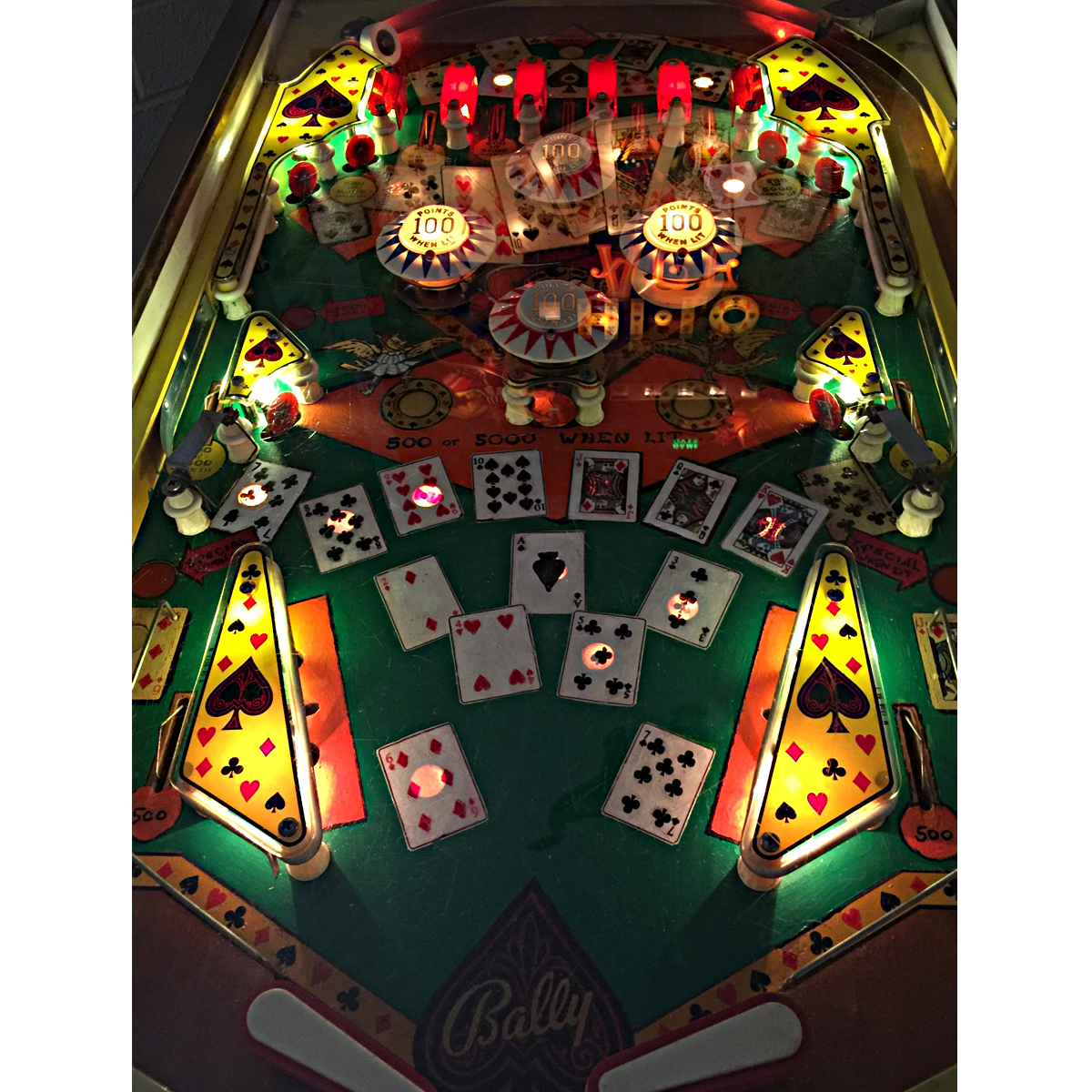 Hi-Lo Ace Pinball Machine - Elite Home Gamerooms