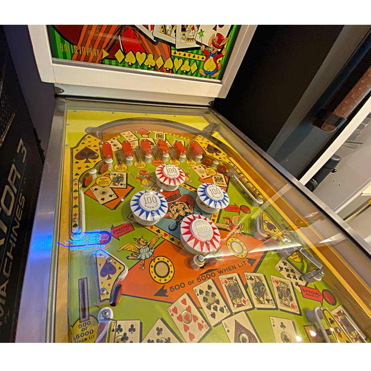 Hi-Lo Ace Pinball Machine - Elite Home Gamerooms