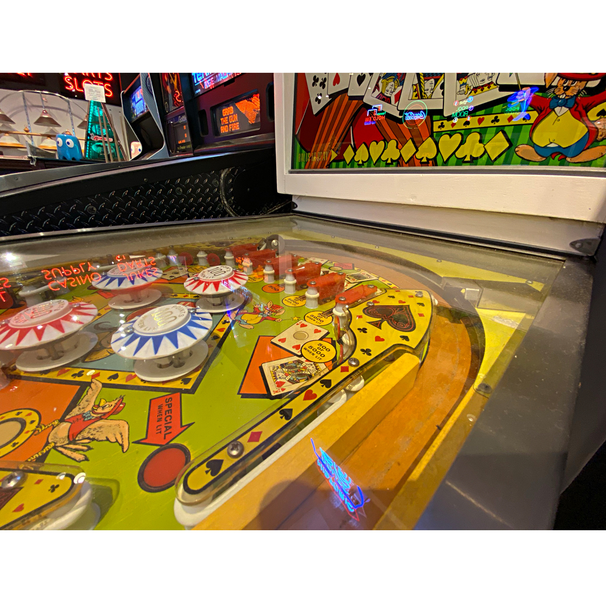 Hi-Lo Ace Pinball Machine - Elite Home Gamerooms