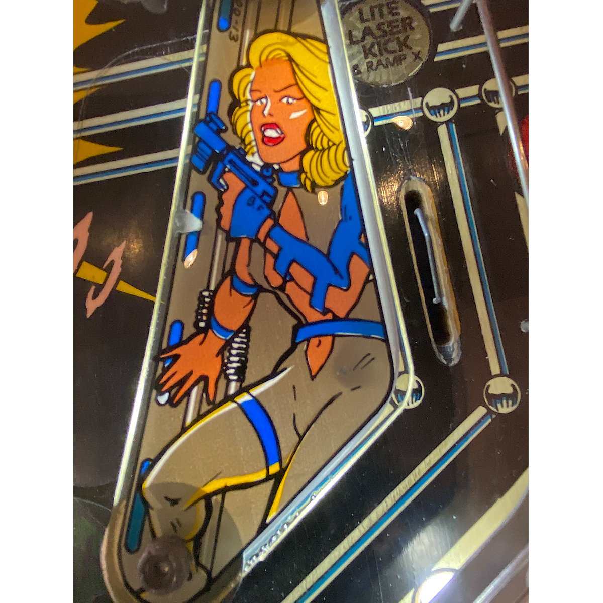Laser War Pinball Machine - Elite Home Gamerooms
